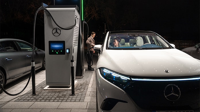Laadpas & stationsnetwerk | MB.CHARGE | Mercedes-Benz